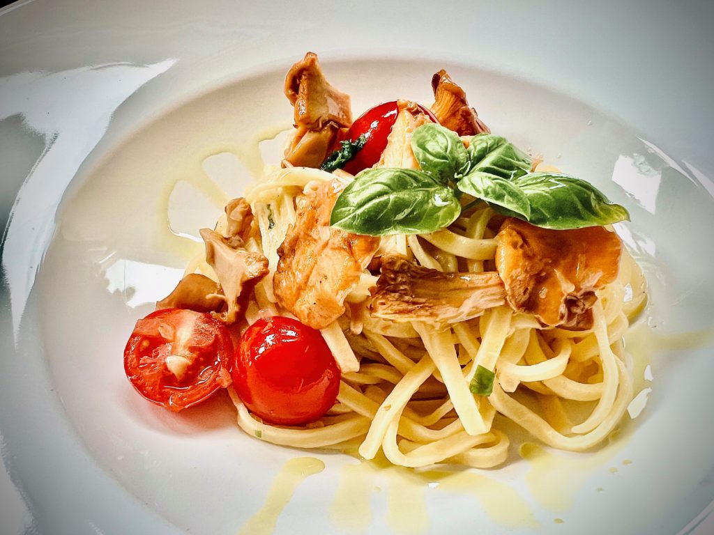 Tagliarini mit Pfifferlingen - St. Antony Magazin